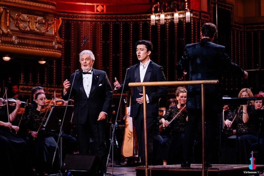 The duet of Plácido Domingo and Dimash was performed on the stage of ...