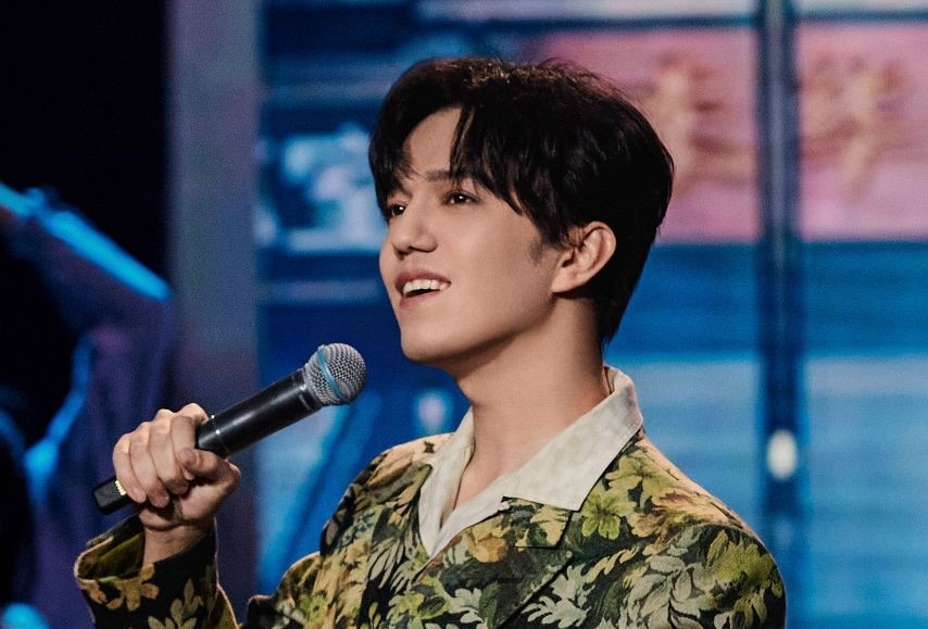 Dimash Qudaibergen took part in the CCTV CLASSICS NIGHT ceremony in ...