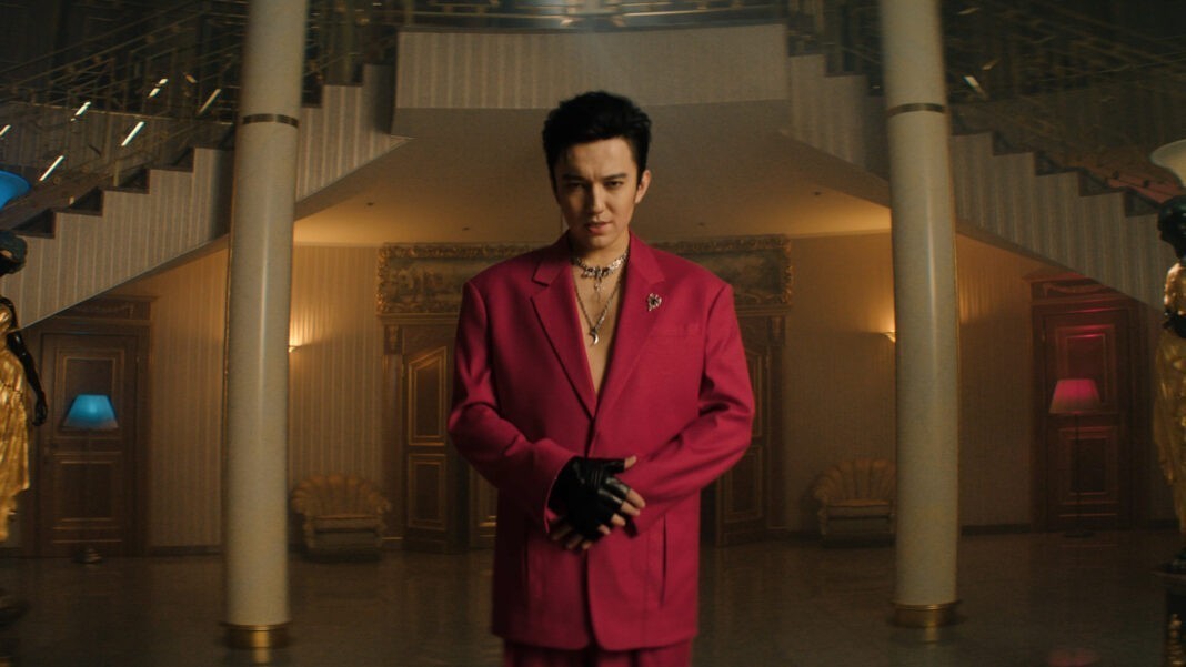 Dombyra and opera vocals – premiere of Dimash's new track 'Smoke ...