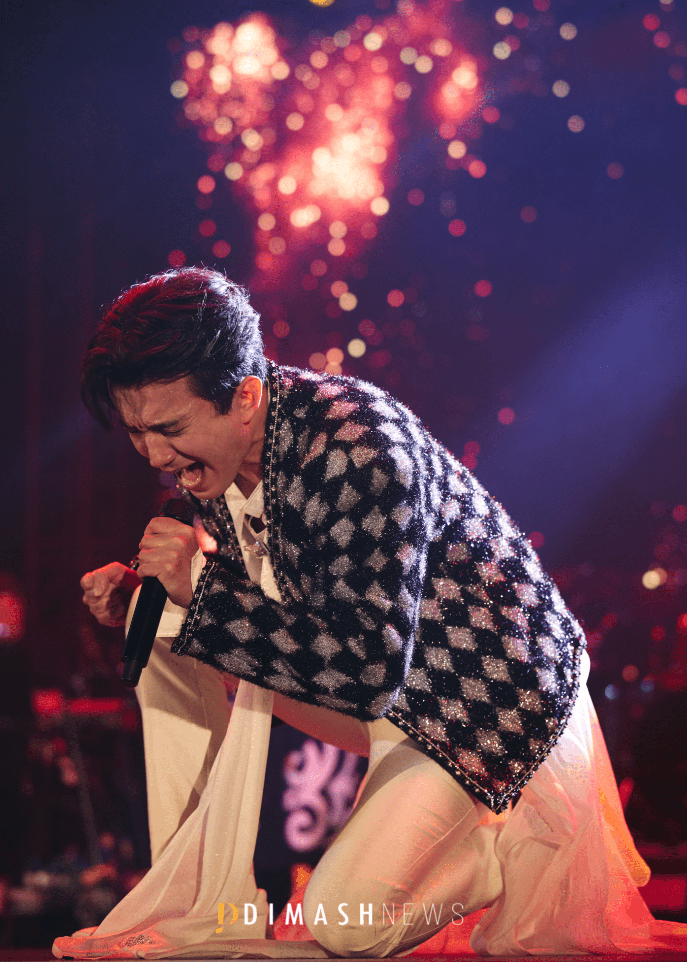 Dimash Qudaibergen's Solo Concert Took Place in PragueInformation ...